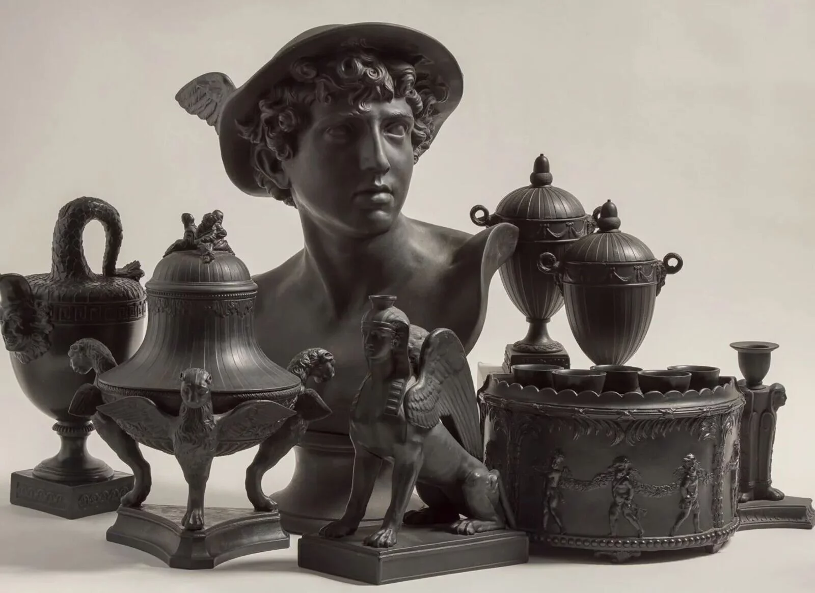 5108 All the Variety and Perfection: The Wedgwood Collection of Dr ...