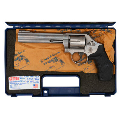 *Smith & Wesson Model 648-2 in Box with Accessories Lot 1301