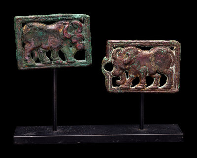 A Pair of Ordos Bronze Belt Plaques Lot 271