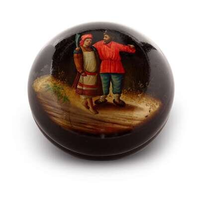 A Russian Lacquer Round Snuffbox "A peasant Couple" Vishnyakov & Sons ...
