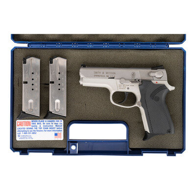 *Smith & Wesson Model 6906 in Box with Accessories Lot 1406